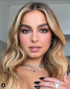 Red Carpet Beauty Breakdown! Addison Rae Gets Glam for MTV Movie Awards ...