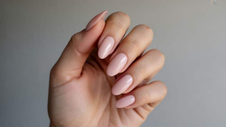 What is a Structured Gel Manicure & How It Works? - LA Story